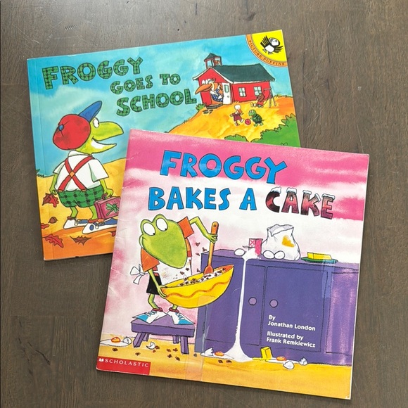 Scholastic | Other | 2pc Scholastic Froggy Book Set | Poshmark